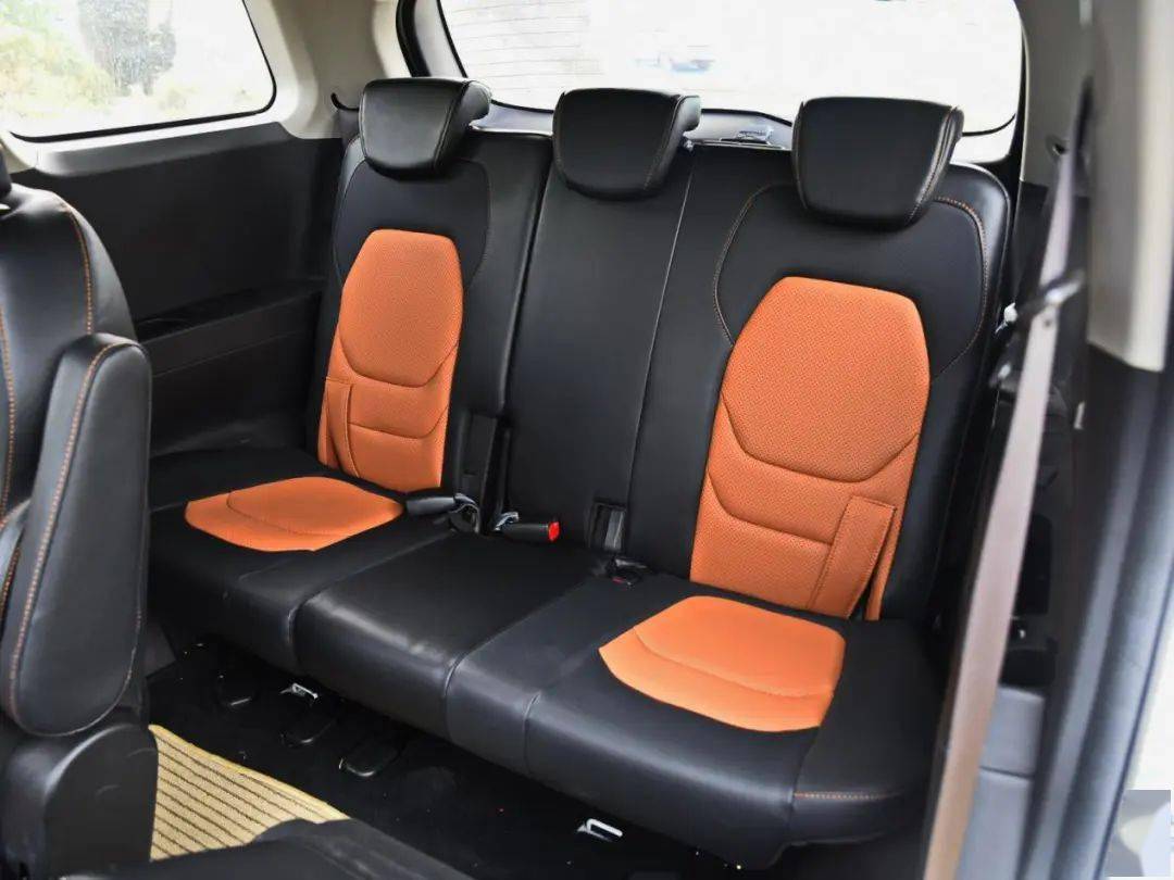 顶配才8万！7座中型SUV，1.5T后驱，二排独立座椅带大床，可惜…_搜狐汽车_搜狐网