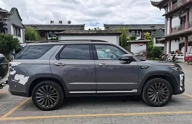 实拍全新一代长安CS95 2.0T+8AT 采用7座布局_搜狐汽车_搜狐网
