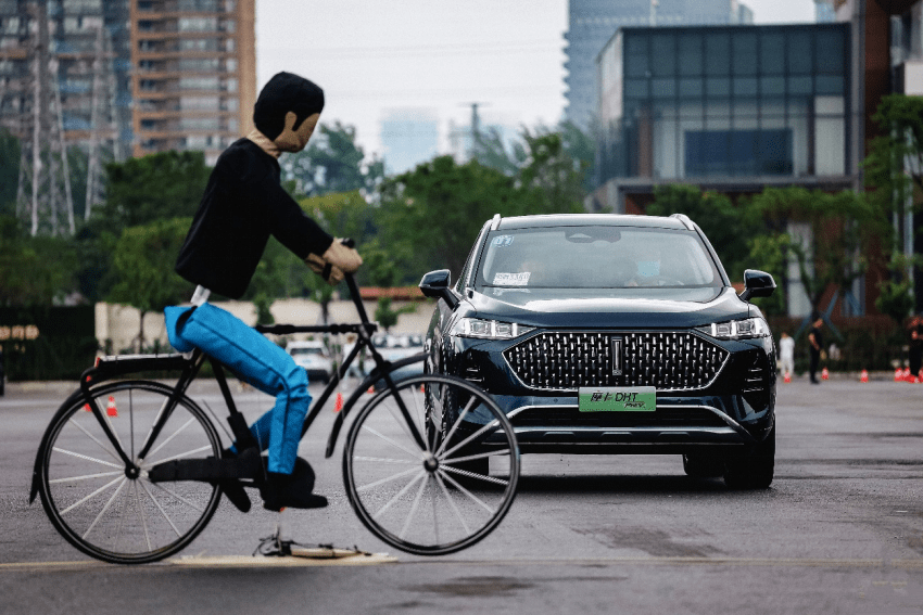 力压新势力 摩卡DHT-PHEV纯电续航稳居四驱中型插混SUV第一_搜狐汽车_搜狐网