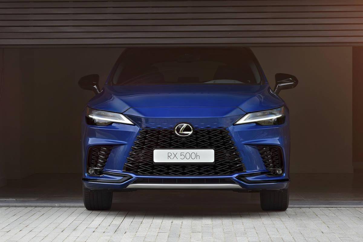前后夹击 换代后的雷克萨斯RX能招架得住么？_搜狐汽车_搜狐网