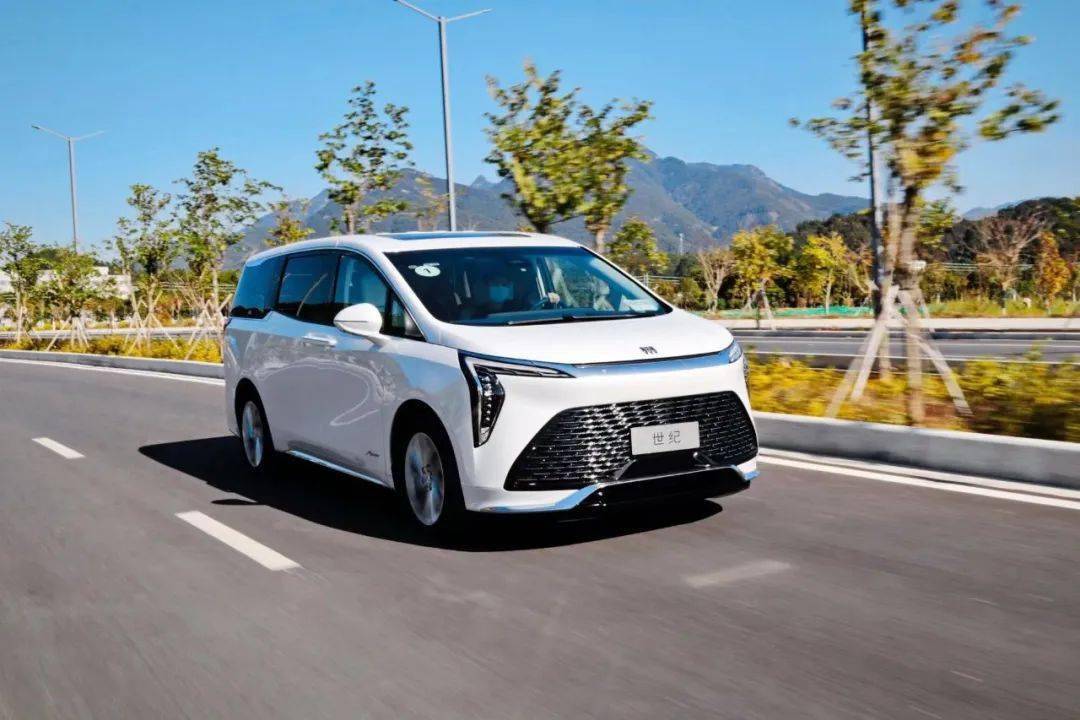 2.0T+9AT，旗舰MPV，提供4/6座，宜家宜商，只卖埃尔法一半价！_搜狐汽车_搜狐网