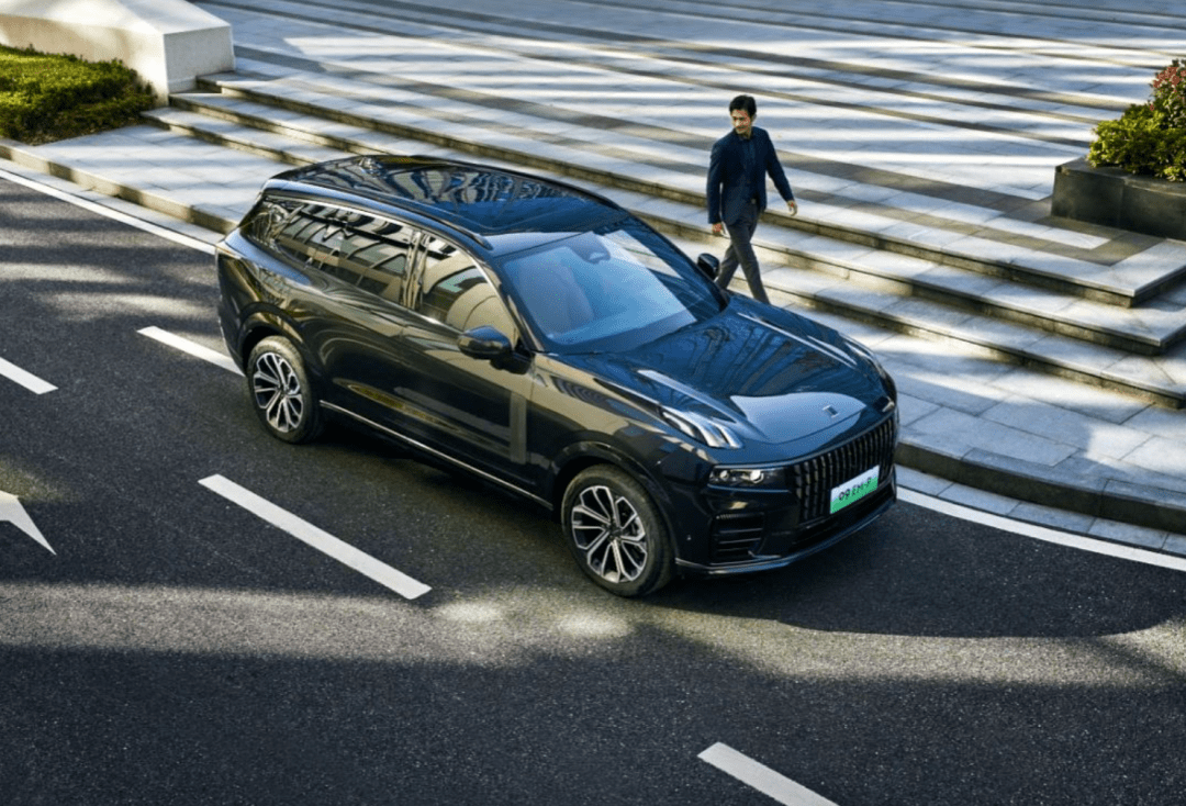 新生代家庭中大型SUV之争，理想L8与领克09 EM-P远航版该怎么选？_搜狐汽车_搜狐网