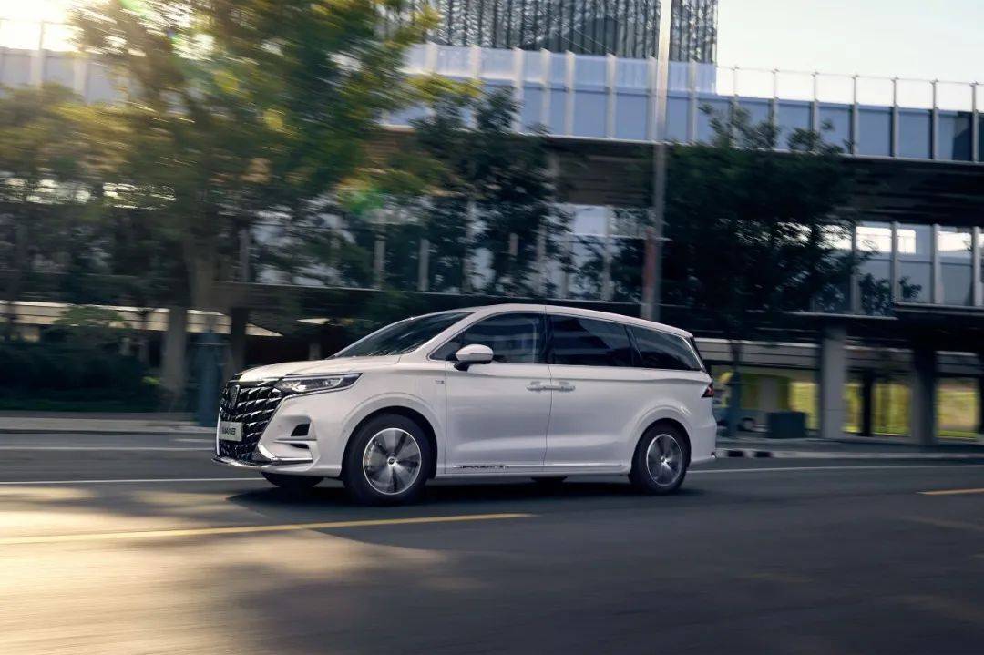 【新车】17.58万元起，全新荣威RX9及2023款iMAX8正式上市_搜狐汽车_搜狐网