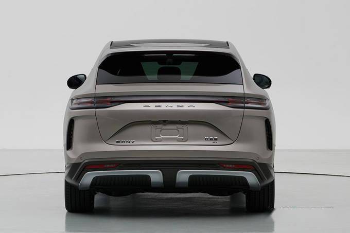 腾势N7实拍曝光！比蔚来ES6大 预计主打30万级_搜狐汽车_搜狐网