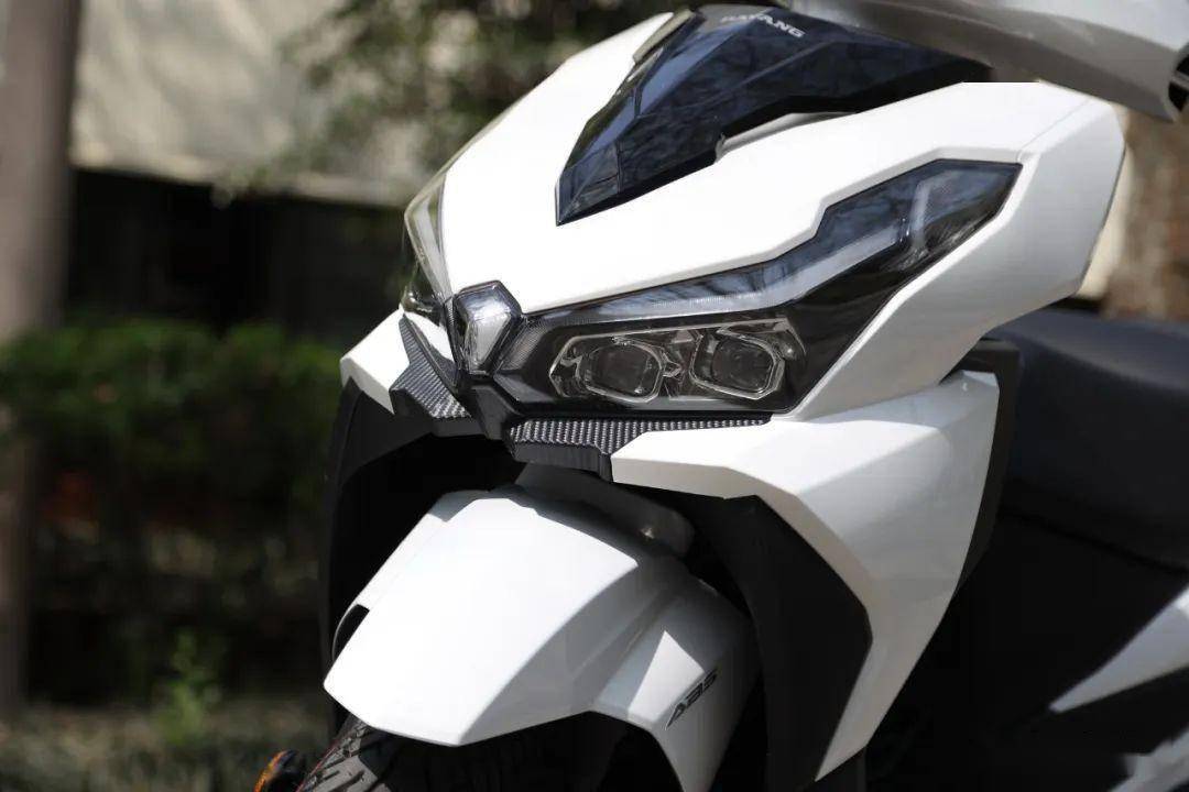 大阳VRS150售12980元起｜双缸踏板及350级V缸巡航等新品首次曝光_搜狐汽车_搜狐网