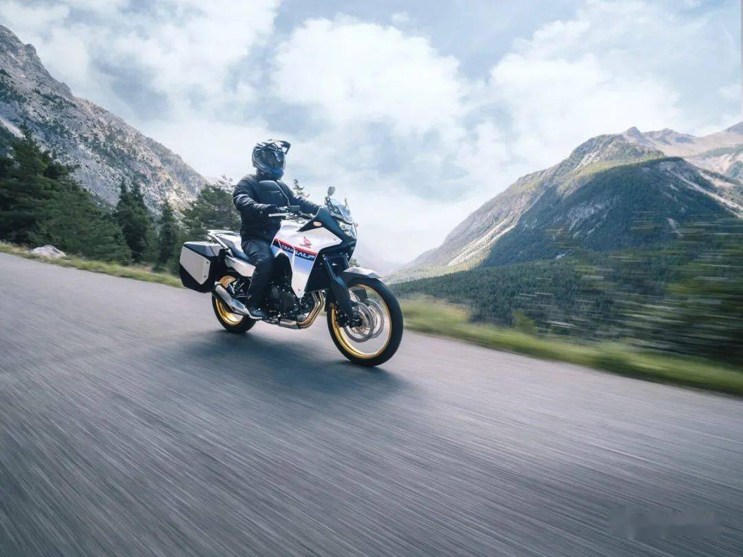 不算迟的引进！本田发布CB750 Hornet、XL 750 Transalp丨业界_搜狐汽车_搜狐网