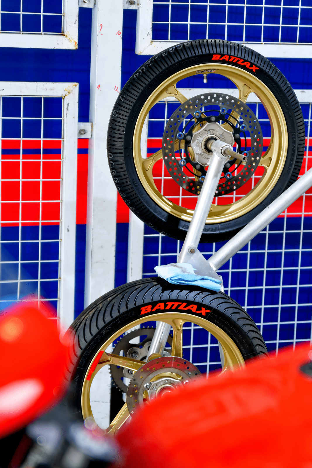 剪影：2023 甬者为王 超级摩托车系列赛里的 SS300 赛车_赛道_车型_参赛