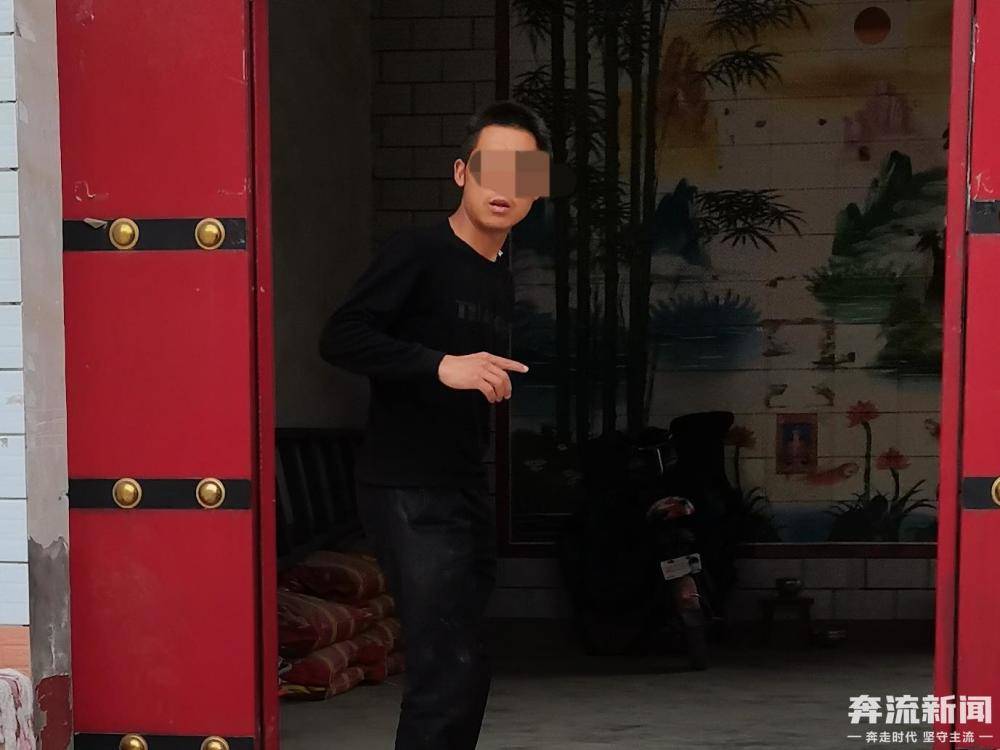 10岁男孩疑被生母和继父杀害 孩子生父:绝不原谅他们,希望法律严惩谢某某王某某小孩