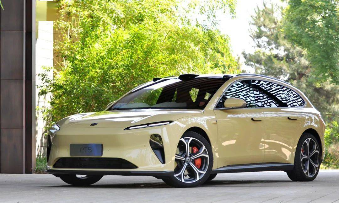 满足小家庭用户的大需求 TC君抢先试驾蔚来ET5旅行版_搜狐汽车_搜狐网