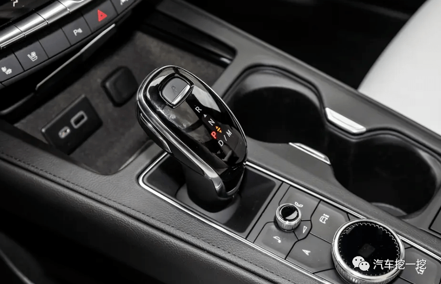 接近完美的豪华SUV，标配2.0T+9AT才卖18.29万_搜狐汽车_搜狐网