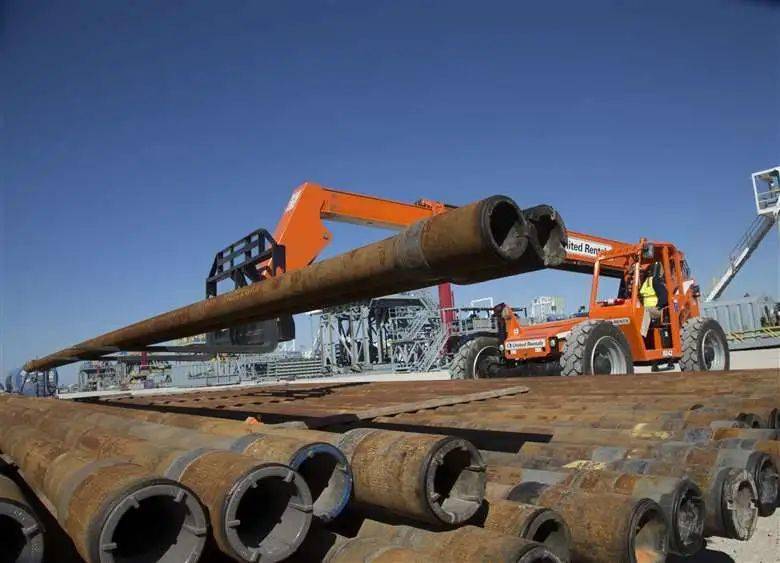 今年 IRN100 的前十名都有谁？_欧元_公司_总收入