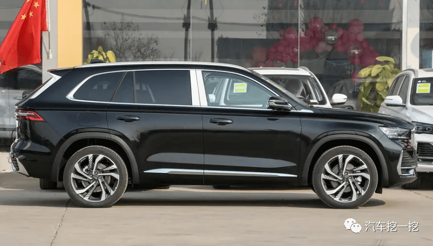 起步降到13.23万，新款SUV配进口8AT，爆出238马力_搜狐汽车_搜狐网