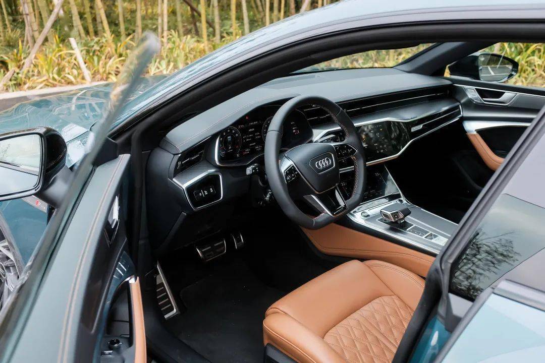 以旗舰之名点亮时代菁英心中的梦，奥迪A7L非你莫属_搜狐汽车_搜狐网