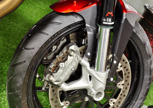 国产诺顿要来了，力刻公升级复古街车再曝光，前马祖奇后欧林斯+鲍鱼卡钳！_搜狐汽车_搜狐网