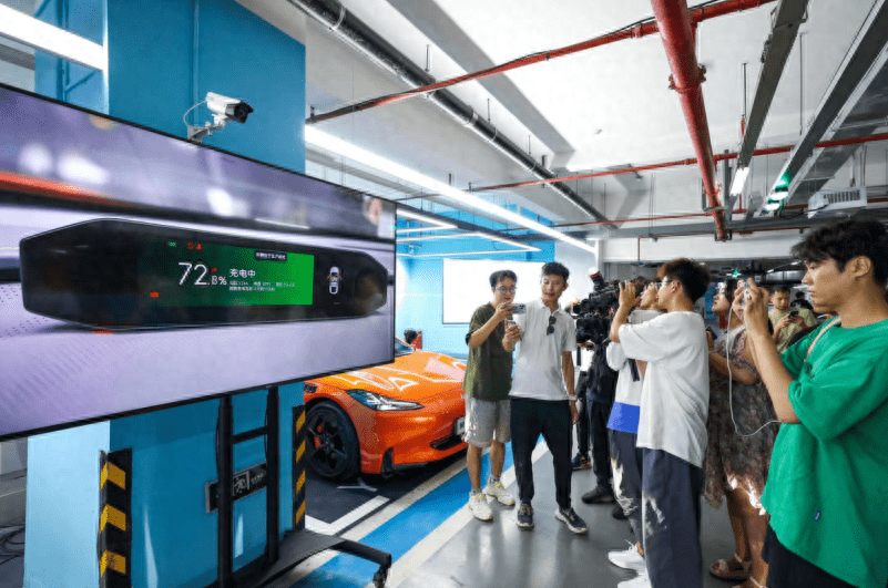 15分钟可充450km，昊铂GT成最强800V超充车，特斯拉遇到硬茬了_搜狐汽车_搜狐网