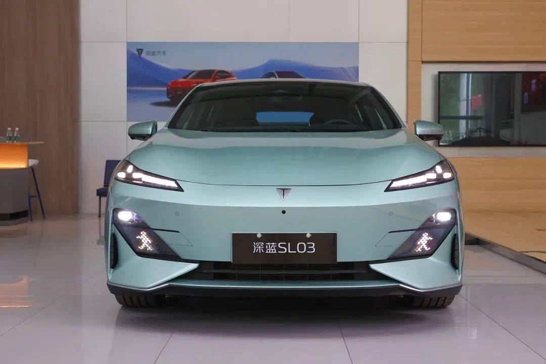 上市就卖爆，这国产B级车改款不输换代，性价比没谁了！_搜狐汽车_搜狐网