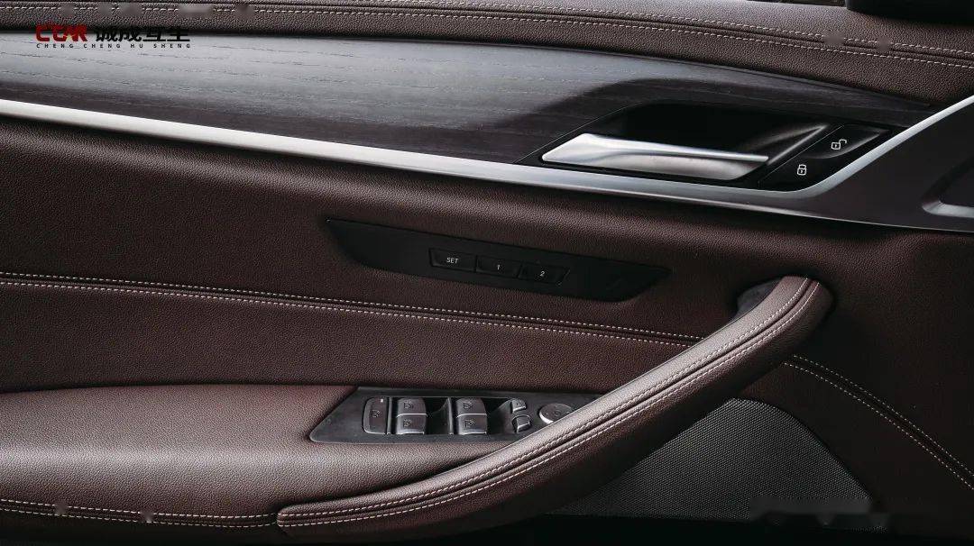 (最新到店)越级消费，3系的预算开5系，怎能不心动？【宝马5系新能源 535Le M运动套装】_搜狐汽车_搜狐网