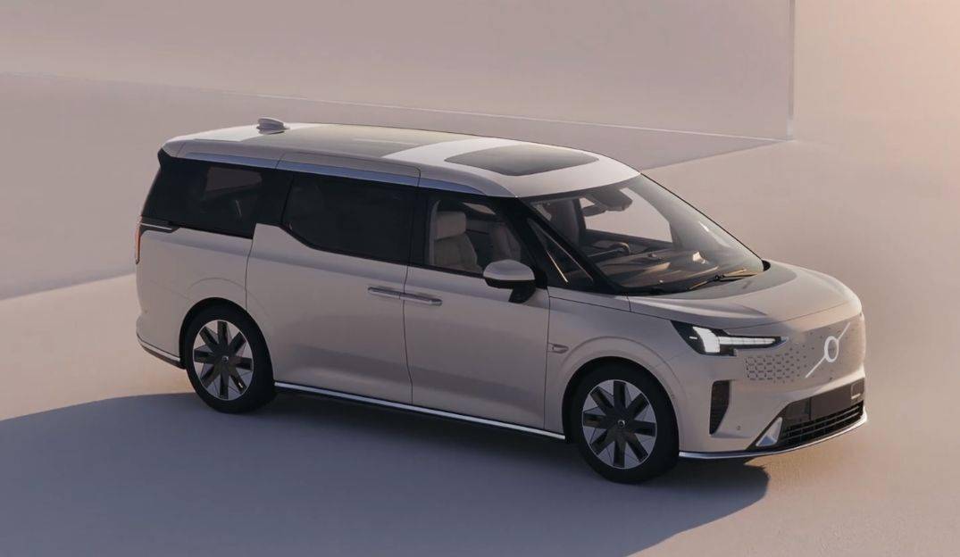 沃尔沃EM90正式上市 SEA浩瀚平台/售价81.80万元_搜狐汽车_搜狐网