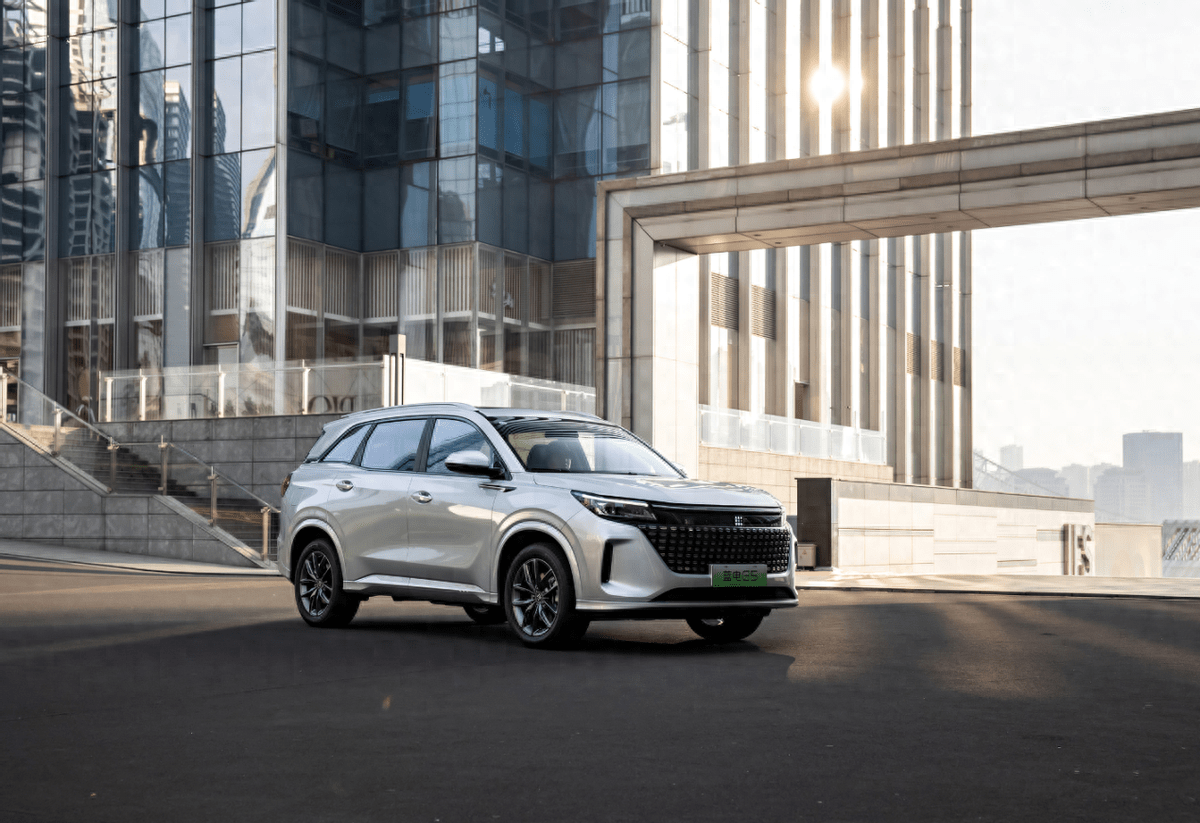 买插混省钱就是硬道理 论质价比蓝电E5比欧尚Z6 iDD更胜一筹_搜狐汽车_搜狐网