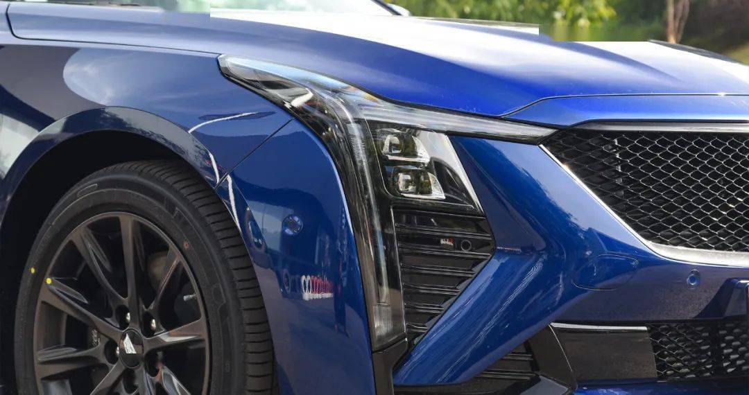 20多万！2.0T+10AT，豪华品牌后驱中型车！冲不冲？_搜狐汽车_搜狐网